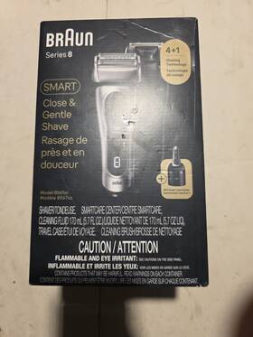 BRAUN Smart Shaving Kit Care Center 690551384416